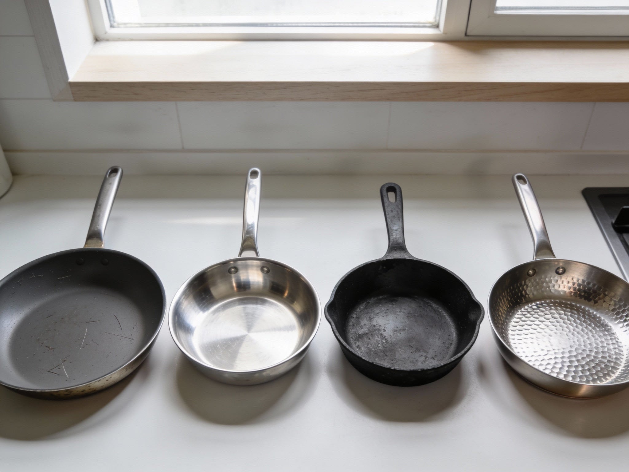 How Long Do Non-Stick Pans Last? Lifespan & Care Tips